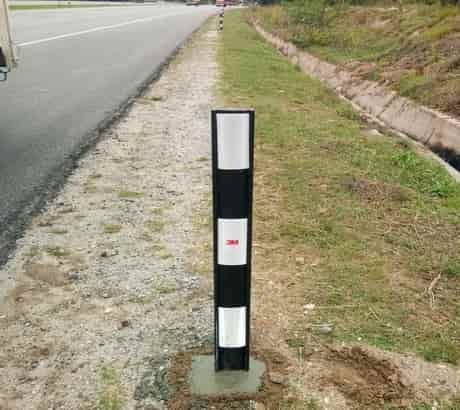 Highway Safety 3M Metal Delinator post Suppliers in Bangalore
